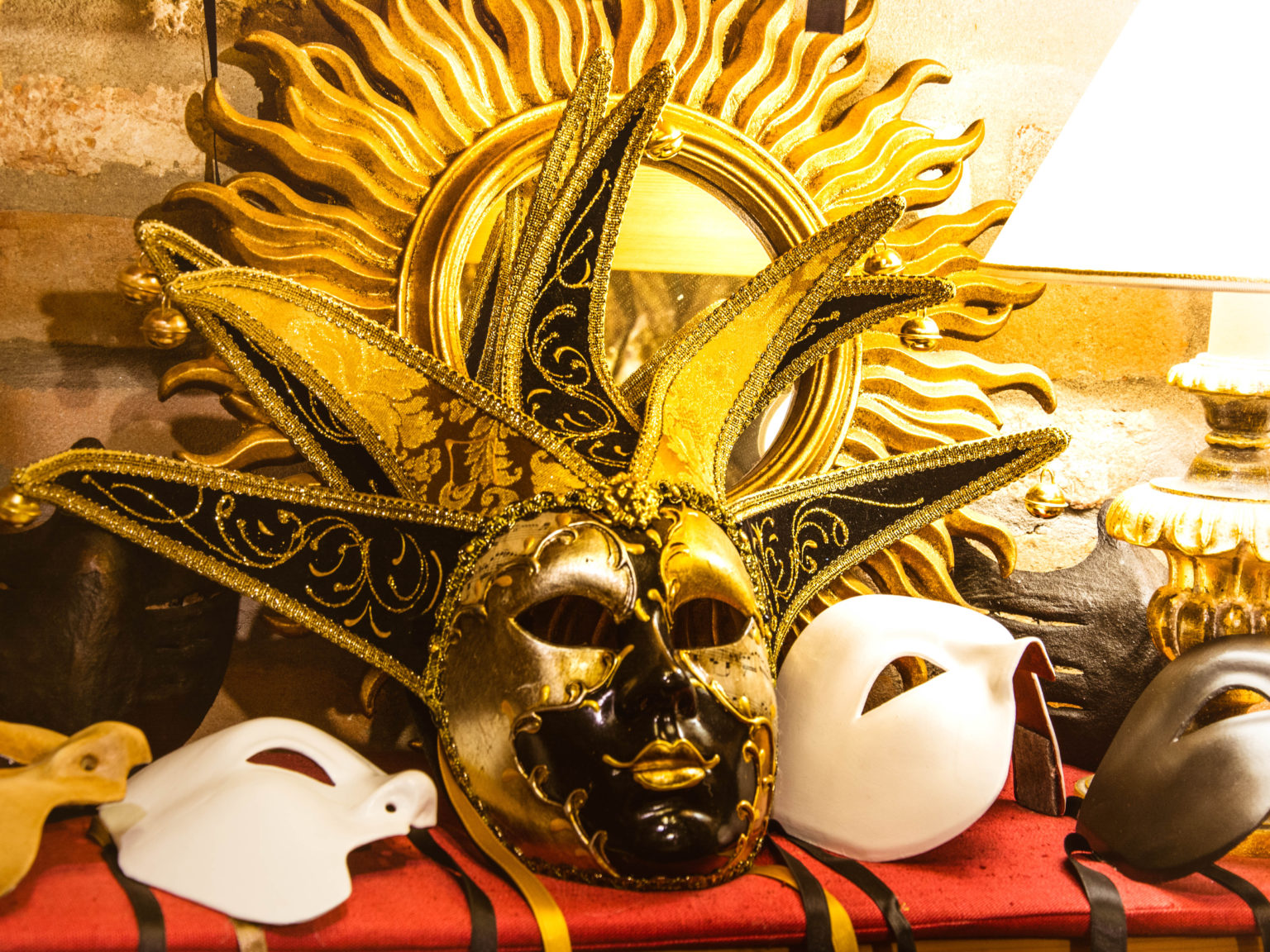 Maschere Carnevale Venezia: storie, modelli, corsi creativi